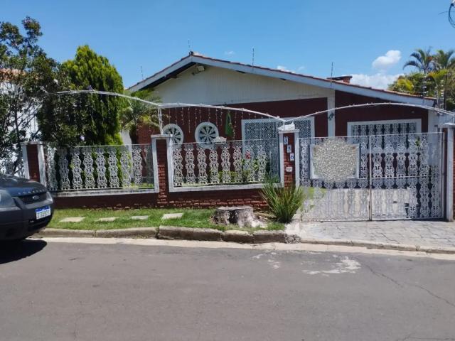 Casa / Sobrado para Venda em Atibaia/SP Vila Esperia ou Giglio 6 Quartos