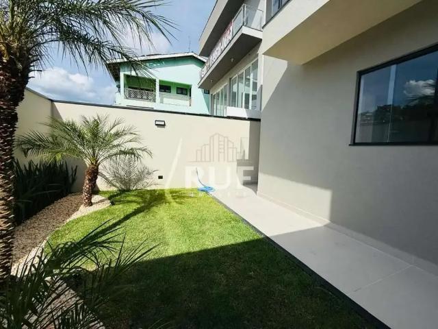 Casa / Sobrado para Venda em Atibaia/SP Vila Gardênia 3 Quartos
