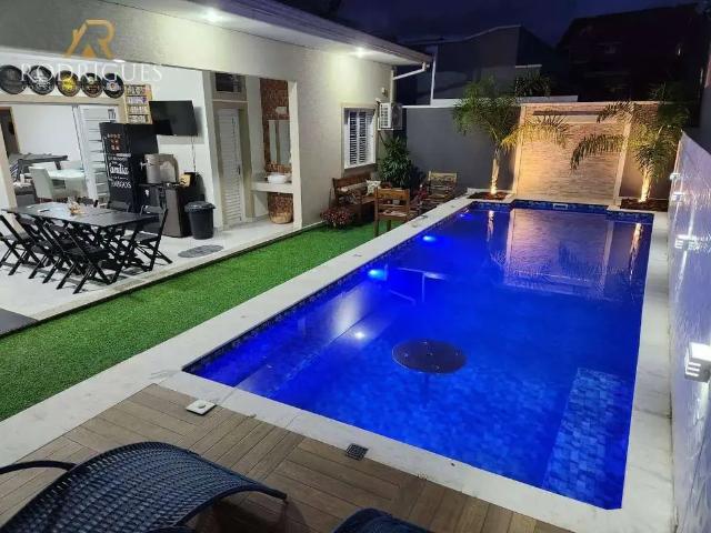 Casa / Sobrado para Venda em Atibaia/SP Vila Gardênia 3 Quartos