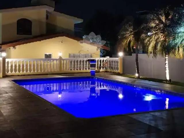 Casa / Sobrado para Venda em Atibaia/SP Vila Giglio 4 Quartos