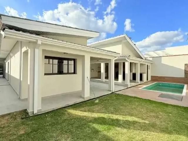 Casa / Sobrado para Venda em Atibaia/SP Vila Giglio 4 Quartos