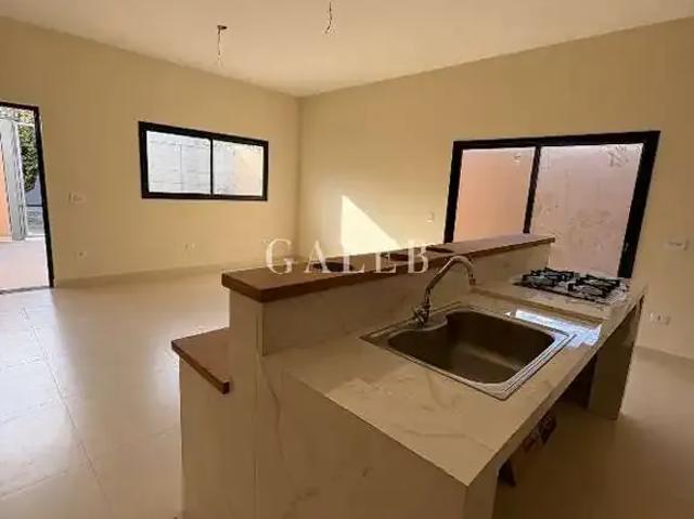 Casa / Sobrado para Venda em Atibaia/SP Vila Petrópolis 3 Quartos