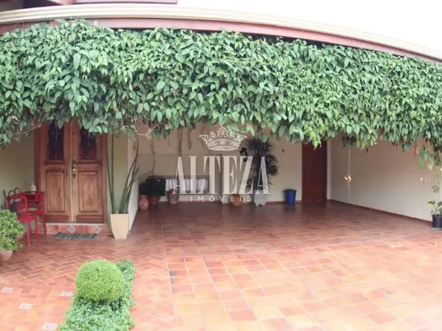 Casa / Sobrado para Venda em Atibaia/SP Vila Petrópolis 3 Quartos