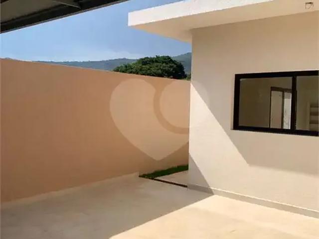 Casa / Sobrado para Venda em Atibaia/SP Vila Petrópolis 3 Quartos