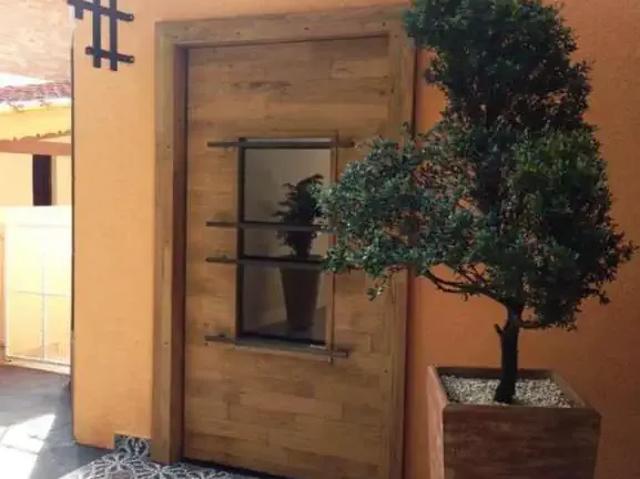 Casa / Sobrado para Venda em Atibaia/SP Vila Petrópolis 4 Quartos