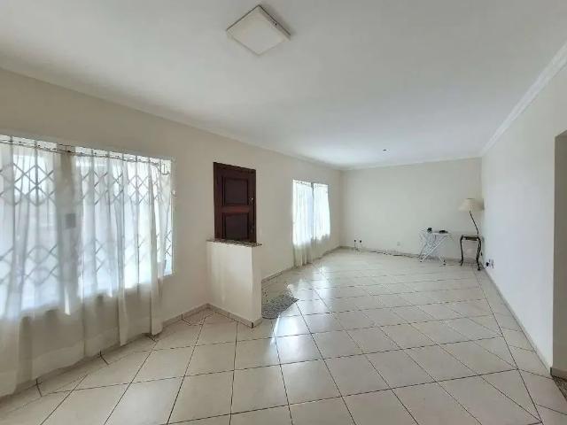 Casa / Sobrado para Venda em Atibaia/SP Vila Rica 3 Quartos