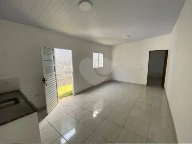 Casa / Sobrado para Venda em Atibaia/SP Vila Santa Helena 2 Quartos