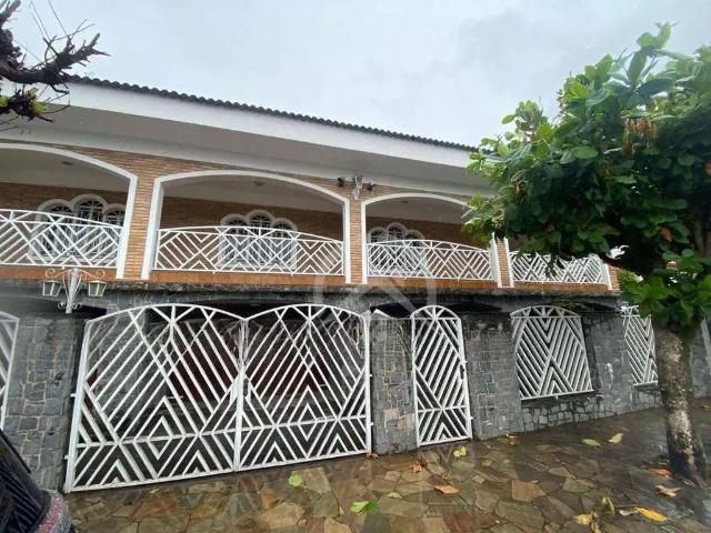 Casa / Sobrado para Venda em Atibaia/SP Vila Santista 4 Quartos