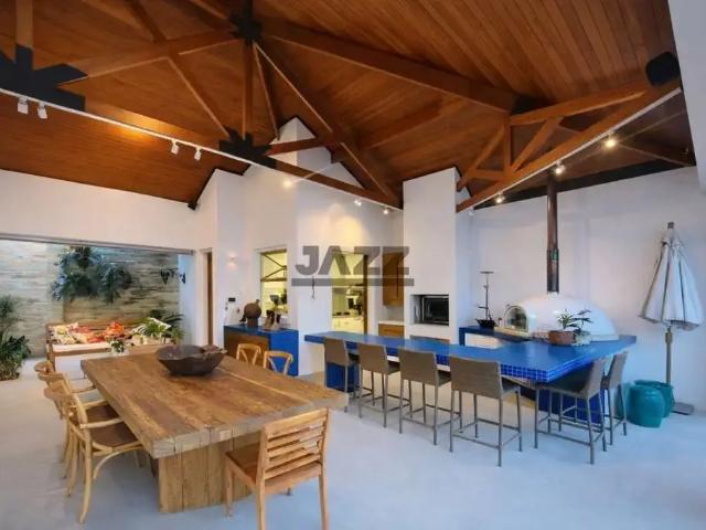 Casa / Sobrado para Venda em Atibaia/SP Vila Santista 4 Quartos