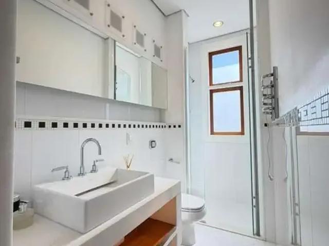 Casa / Sobrado para Venda em Atibaia/SP Vila Santista 4 Quartos
