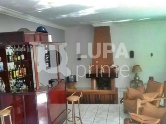 Casa / Sobrado para Venda em Atibaia/SP Vila Santista 4 Quartos