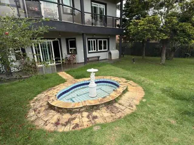 Casa / Sobrado para Venda em Atibaia/SP Vila Santista 6 Quartos