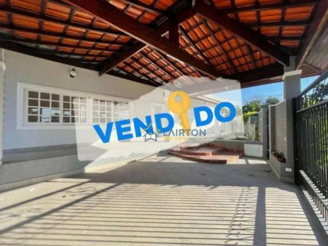 Casa / Sobrado para Venda em Atibaia/SP Vila Santista 3 Quartos