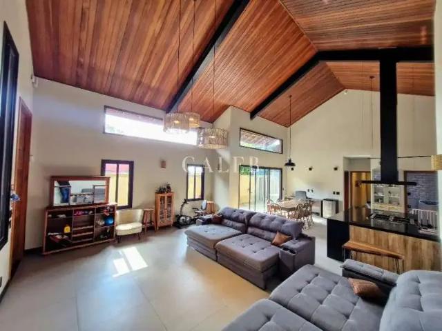 Casa / Sobrado para Venda em Atibaia/SP Vila Santista 3 Quartos