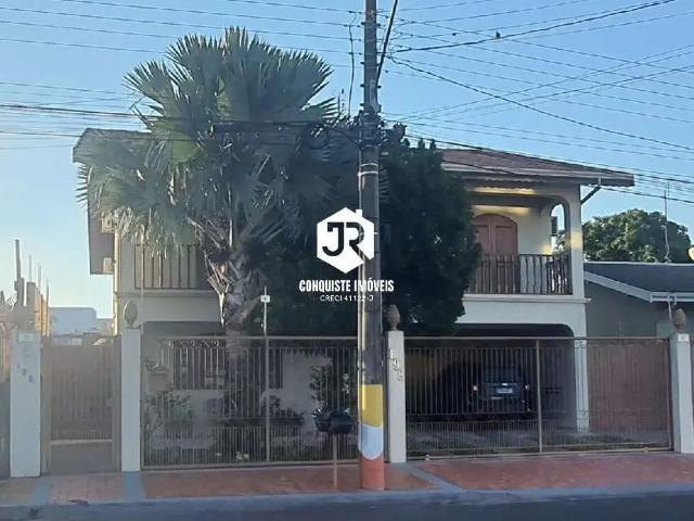 Casa / Sobrado para Venda em Avaré/SP Residencial Village 5 Quartos