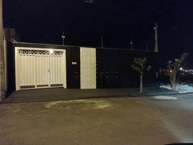 Casa / Sobrado para Venda em Bady Bassitt/SP Residencial Menezes 4 2 Quartos