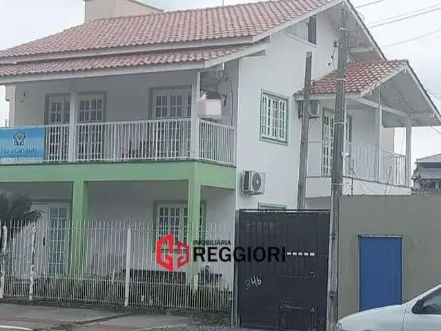 Casa / Sobrado para Venda em Balneário Camboriú/SC Vila Real 3 Quartos