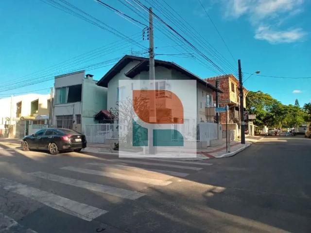 Casa / Sobrado para Venda em Balneário Camboriú/SC Vila Real 2 Quartos