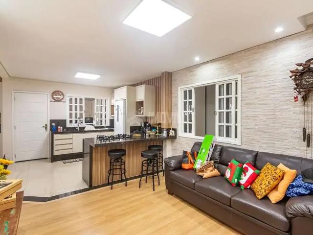 Casa / Sobrado para Venda em Balneário Camboriú/SC Ariribá 3 Quartos