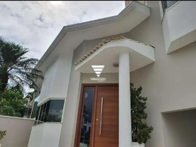 Casa / Sobrado para Venda em Balneário Camboriú/SC Ariribá 3 Quartos