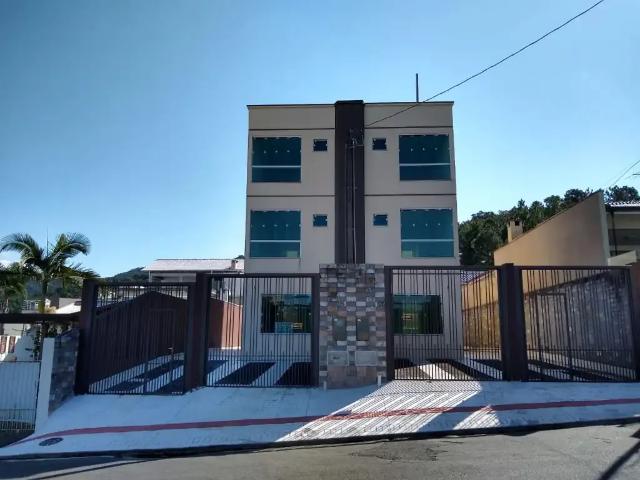 Casa / Sobrado para Venda em Balneário Camboriú/SC Ariribá 3 Quartos