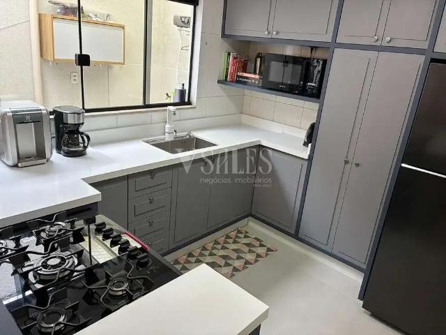 Casa / Sobrado para Venda em Balneário Camboriú/SC Ariribá 4 Quartos