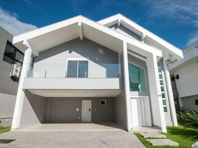 Casa / Sobrado para Venda em Balneário Camboriú/SC Ariribá 5 Quartos