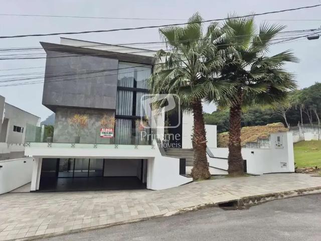 Casa / Sobrado para Venda em Balneário Camboriú/SC Barra 4 Quartos