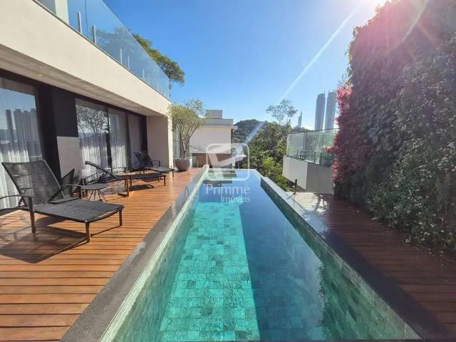 Casa / Sobrado para Venda em Balneário Camboriú/SC Barra 4 Quartos
