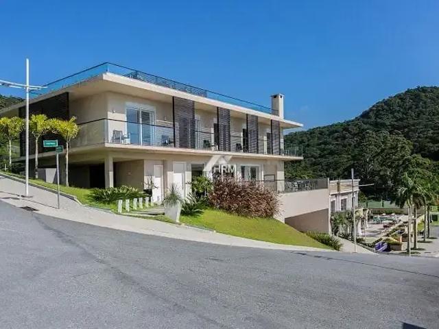 Casa / Sobrado para Venda em Balneário Camboriú/SC Barra 5 Quartos