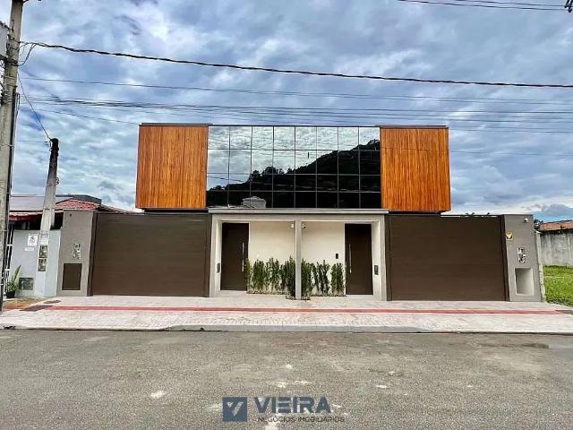 Casa / Sobrado para Venda em Balneário Camboriú/SC Barra 3 Quartos