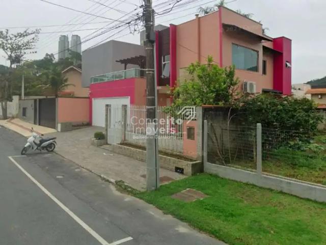 Casa / Sobrado para Venda em Balneário Camboriú/SC Barra 3 Quartos