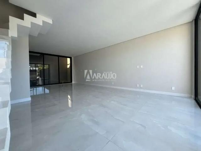 Casa / Sobrado para Venda em Balneário Camboriú/SC Barra 3 Quartos