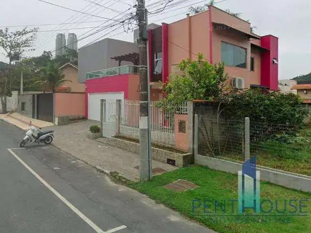 Casa / Sobrado para Venda em Balneário Camboriú/SC Barra 3 Quartos