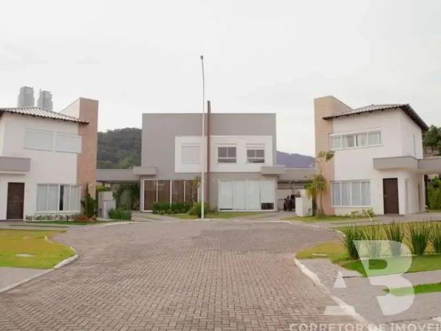 Casa / Sobrado para Venda em Balneário Camboriú/SC Barra 3 Quartos