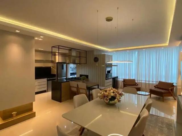 Casa / Sobrado para Venda em Balneário Camboriú/SC Centro 3 Quartos