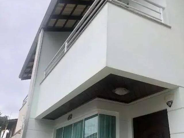 Casa / Sobrado para Venda em Balneário Camboriú/SC Centro 3 Quartos