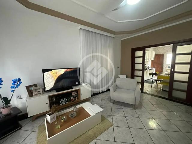 Casa / Sobrado para Venda em Balneário Camboriú/SC Centro 3 Quartos