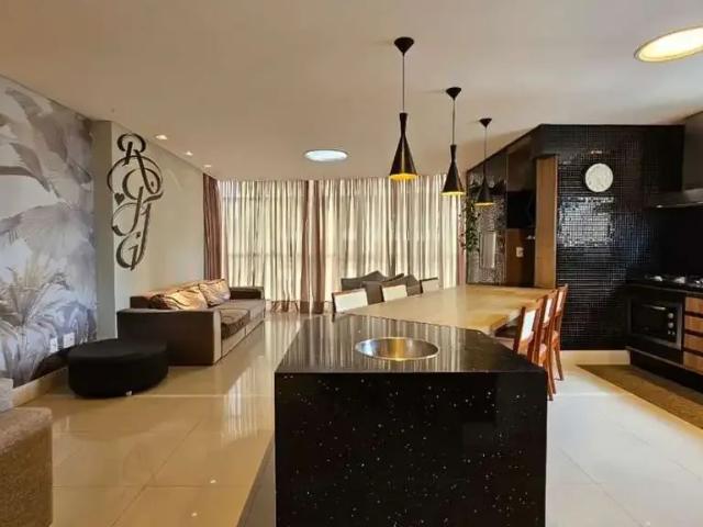 Casa / Sobrado para Venda em Balneário Camboriú/SC Centro 3 Quartos