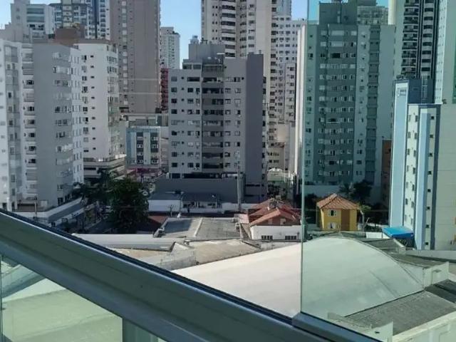 Casa / Sobrado para Venda em Balneário Camboriú/SC Centro 3 Quartos