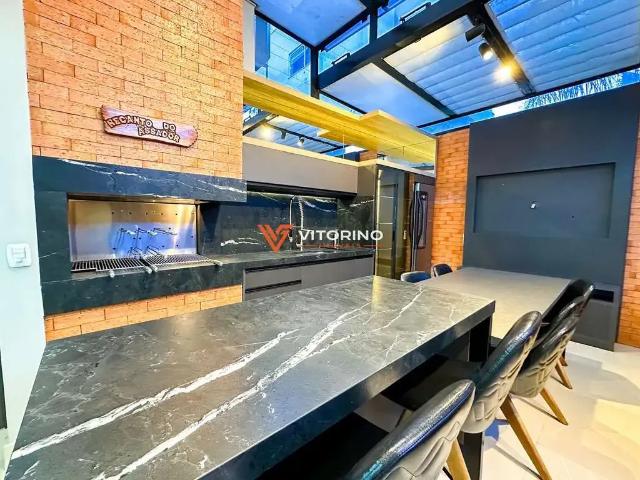 Casa / Sobrado para Venda em Balneário Camboriú/SC Centro 3 Quartos