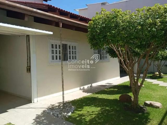 Casa / Sobrado para Venda em Balneário Camboriú/SC Centro 3 Quartos