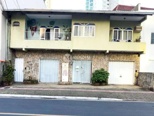 Casa / Sobrado para Venda em Balneário Camboriú/SC Centro 5 Quartos