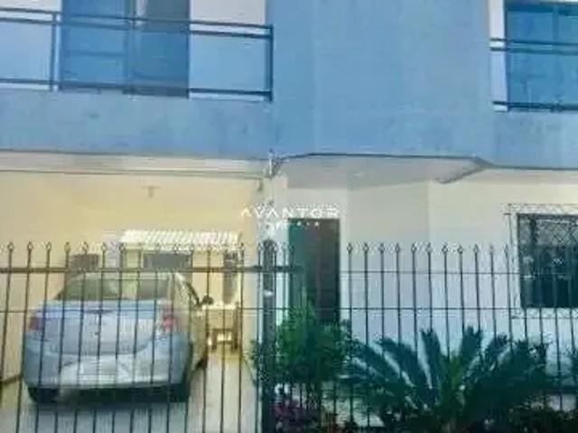 Casa / Sobrado para Venda em Balneário Camboriú/SC Estados 5 Quartos