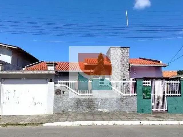 Casa / Sobrado para Venda em Balneário Camboriú/SC Jardim Iate Clube 3 Quartos