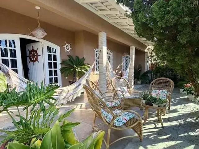 Casa / Sobrado para Venda em Balneário Camboriú/SC Nações 4 Quartos