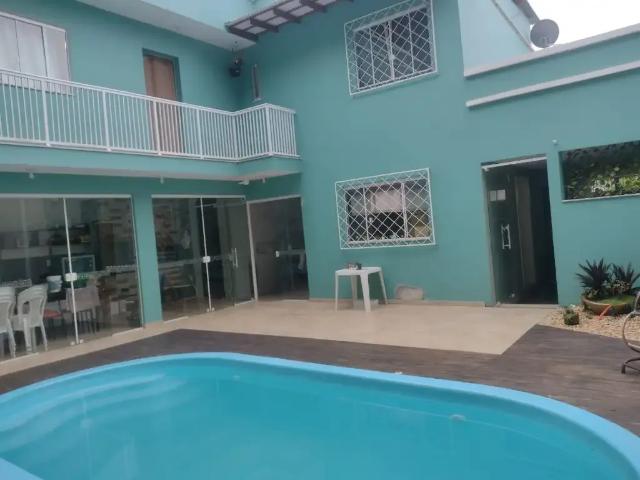 Casa / Sobrado para Venda em Balneário Camboriú/SC Nações 4 Quartos