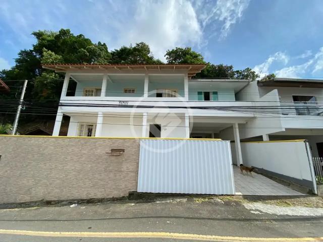 Casa / Sobrado para Venda em Balneário Camboriú/SC Nações 4 Quartos