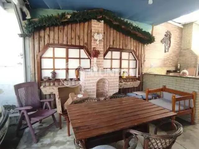 Casa / Sobrado para Venda em Balneário Camboriú/SC Nações 1 Quartos