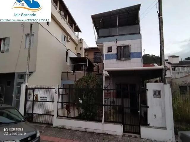 Casa / Sobrado para Venda em Balneário Camboriú/SC Nações 2 Quartos